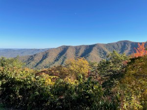 The Ultimate Blue Ridge Parkway Road Trip: 15 Essential Stops – Klara ...